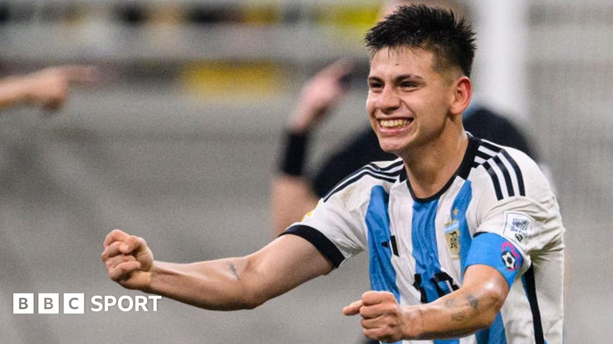 Claudio Echeverri: Man City sign midfielder from River Plate - BBC Sport