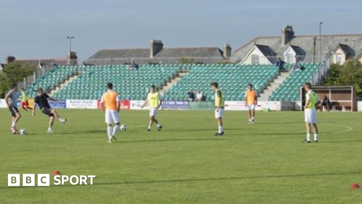 Truro City forced to upgrade ground despite stadium move - BBC Sport