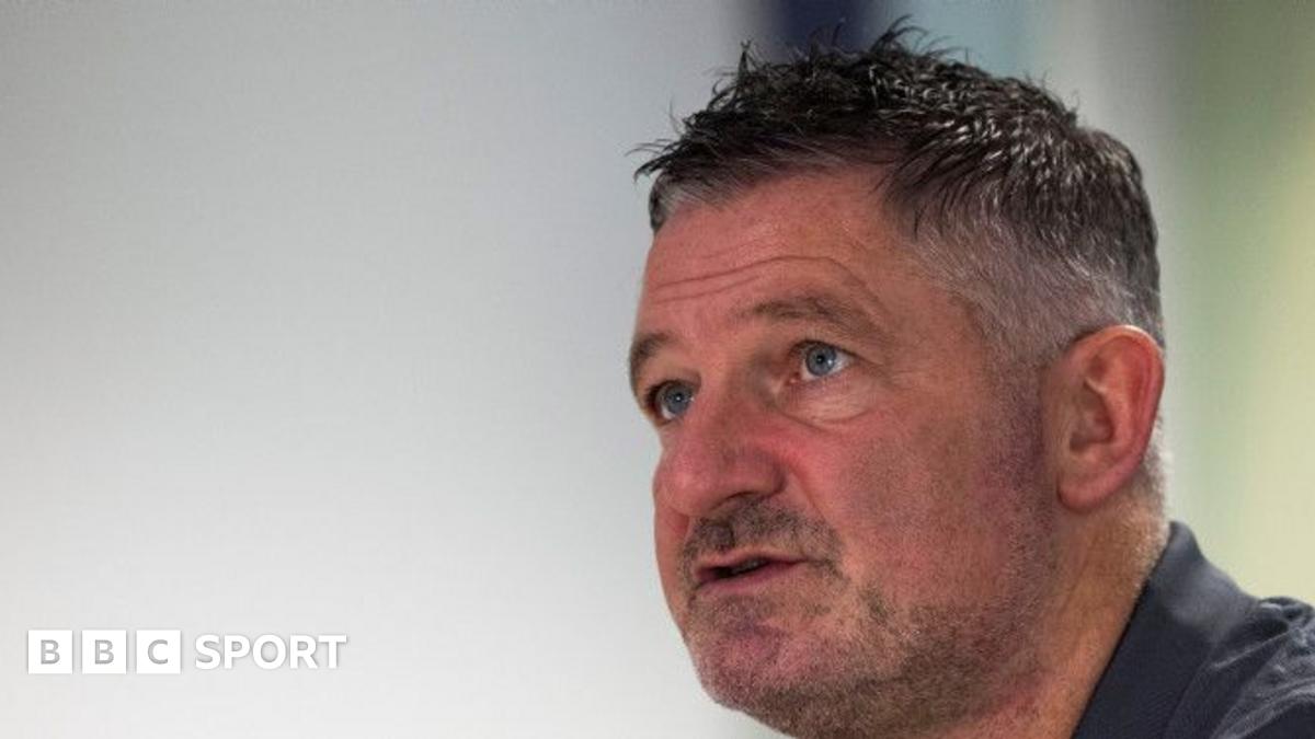 Dundee's January window will be for 'tweaks' - Docherty - BBC Sport