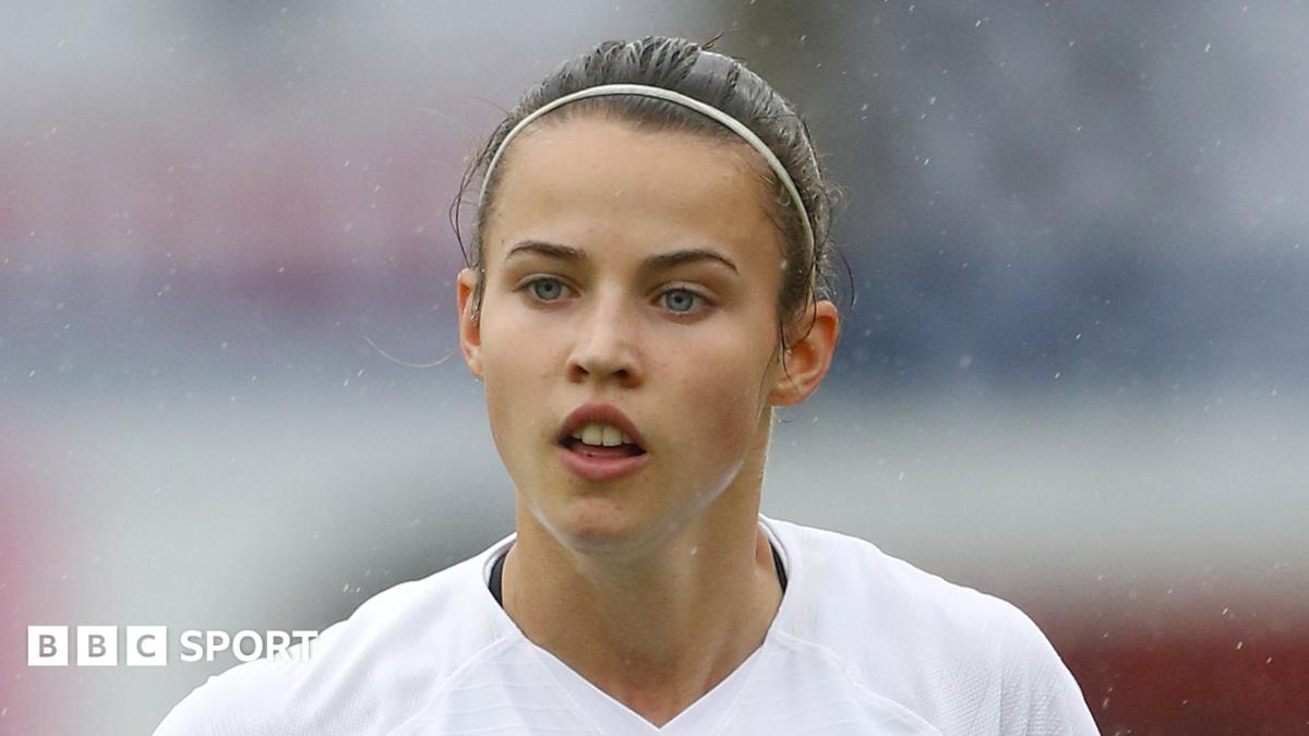 Anouk Denton: West Ham sign former loanee defender from Louisville ...