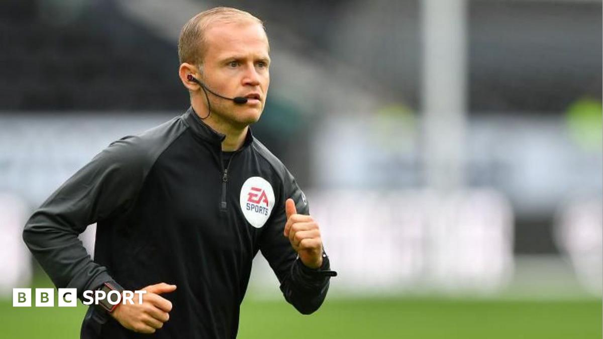 West Bromwich Albion v Middlesbrough assistant referee Rob Smith ...