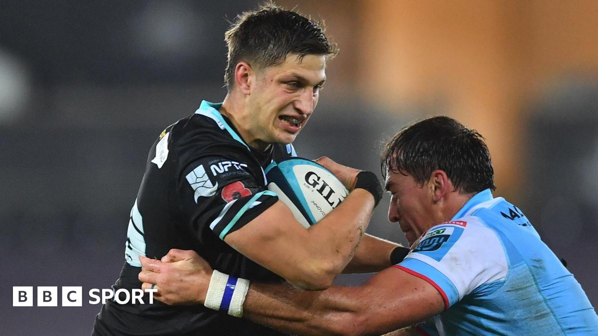 Max Nagy: Ospreys full-back signs new contract - BBC Sport