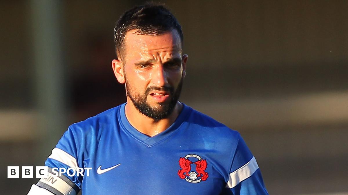 Robbie Weir: Leyton Orient captain ruled out for rest of season - BBC Sport
