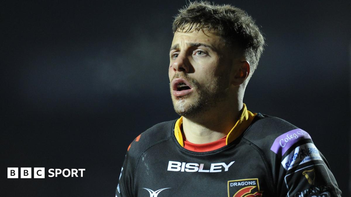 Dorian Jones: Ex-Dragon Jones signs on for more in France - BBC Sport