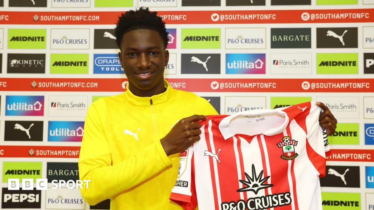 Issa Tounkara: Southampton sign young Mail midfielder to academy - BBC ...