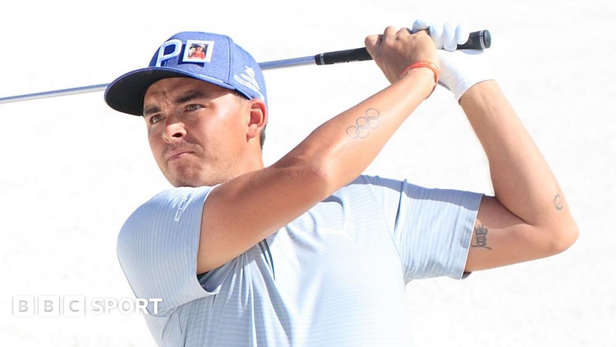 Rickie Fowler takes one-shot Phoenix Open lead in Arizona - BBC Sport