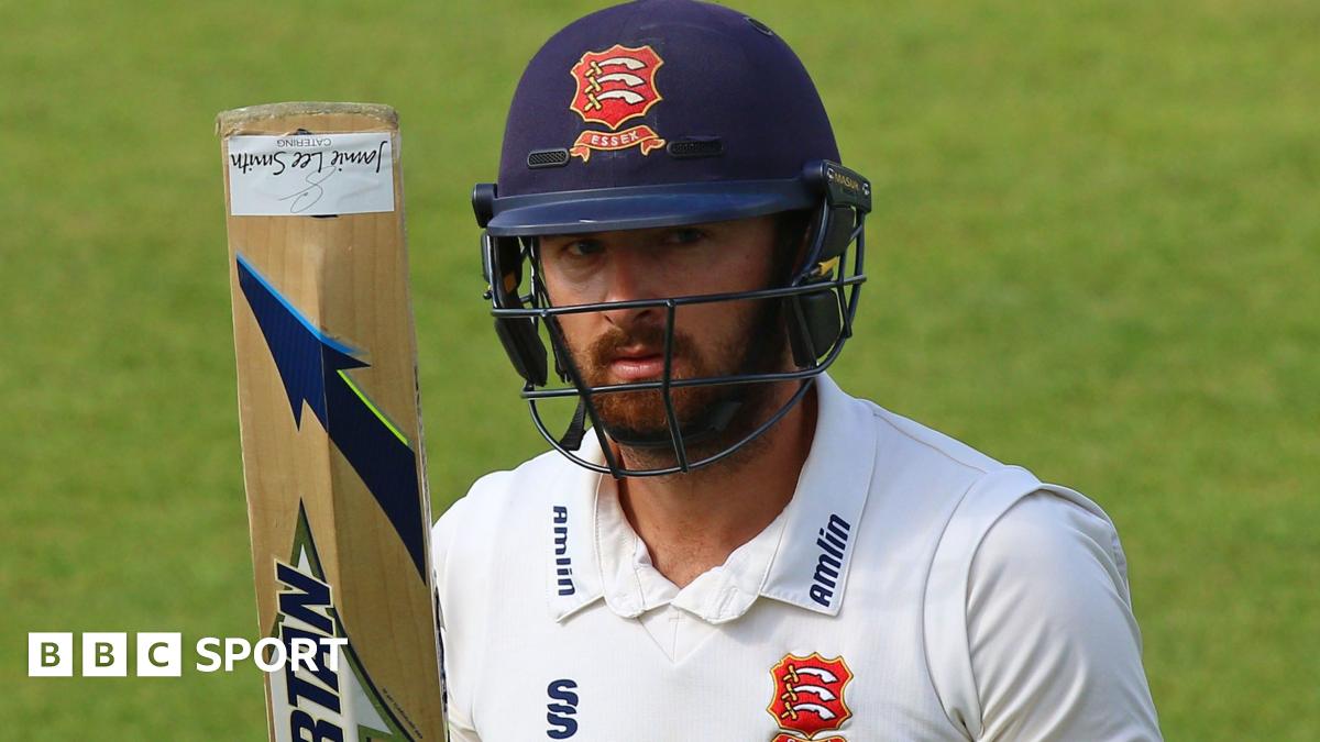Jaik Mickleburgh: Essex batsman to leave Division Two champions - BBC Sport