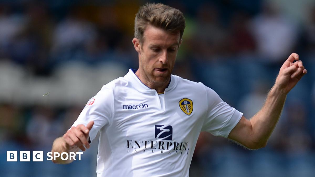 Michael Tonge: Stevenage sign former Leeds United midfielder - BBC Sport