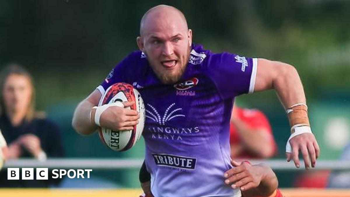 Josh King: Cornish Pirates lock signs new contract - BBC Sport