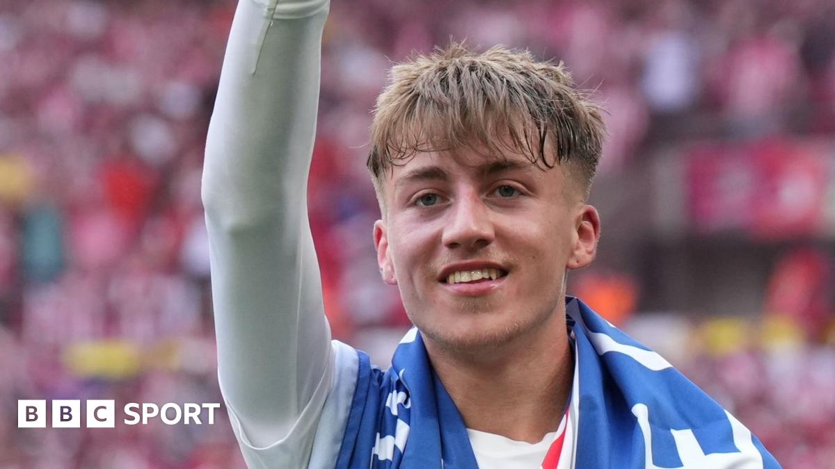 Jack Clarke: Sunderland sign Tottenham Hotspur winger on permanent deal ...