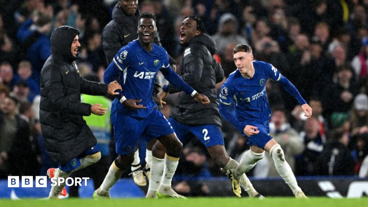 Premier League LIVE: Chelsea vs Man Utd & Liverpool vs Sheffield United ...