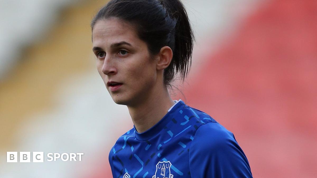 Abbey-Leigh Stringer: Everton Women midfielder signs new deal until ...