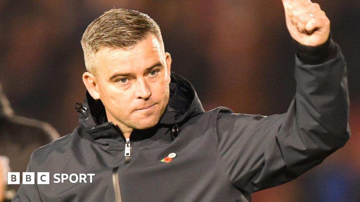 Steven Schumacher: Plymouth Argyle manager signs contract extension to ...