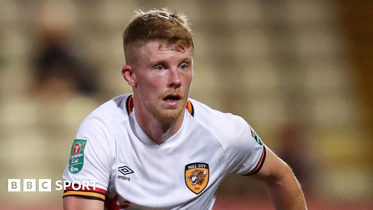 Andy Cannon: Wrexham sign midfielder from Championship side Hull - BBC ...