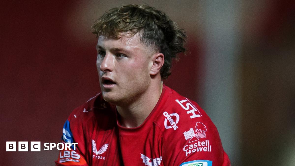 Scarlets: Back row Ben Williams signs new contract - BBC Sport