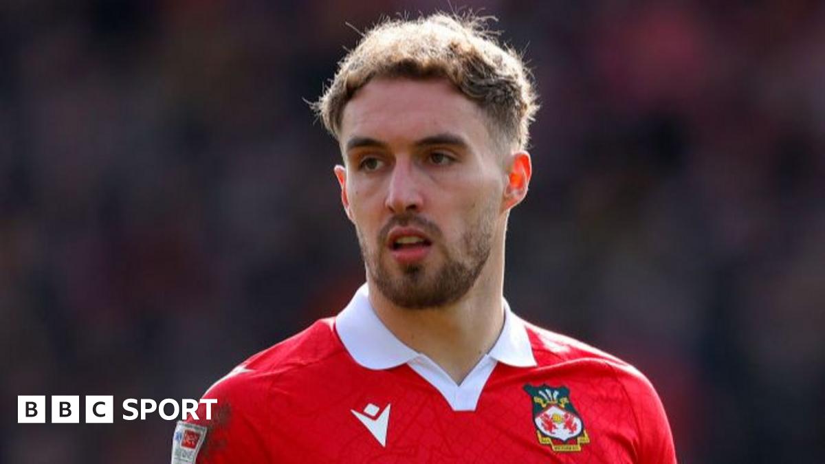 Wrexham: Sam Smith's 'special feeling' with birthday gift to mum - BBC ...