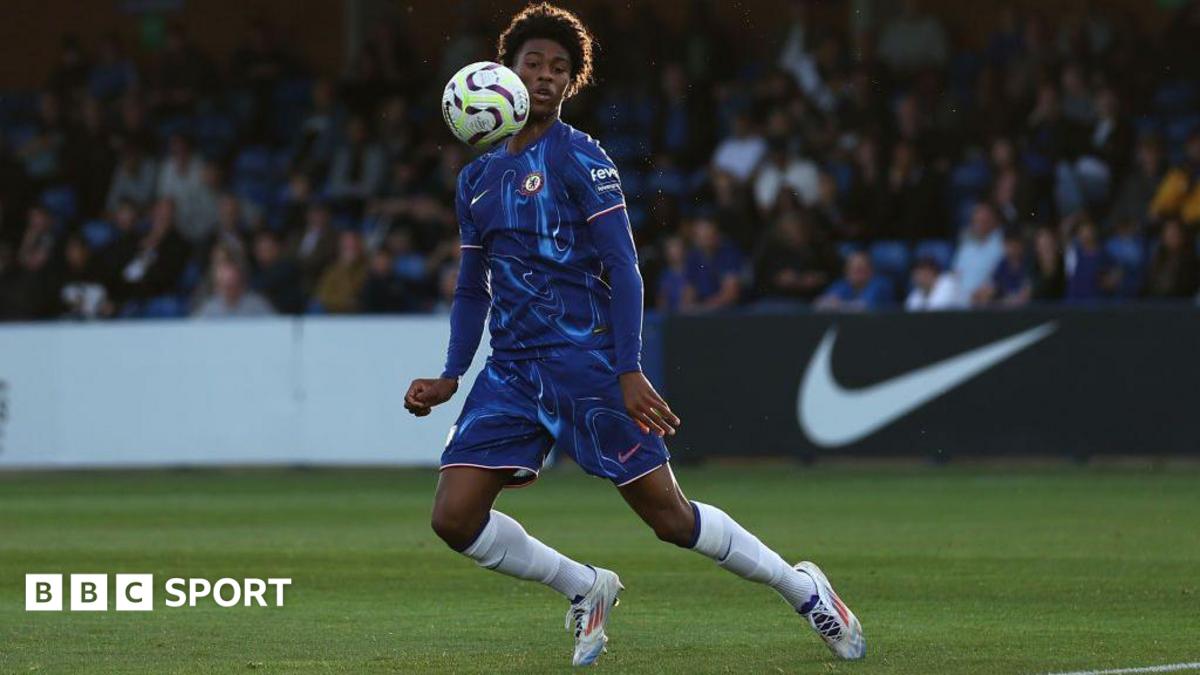 Chelsea news: Josh Acheampong back in Blues training - BBC Sport