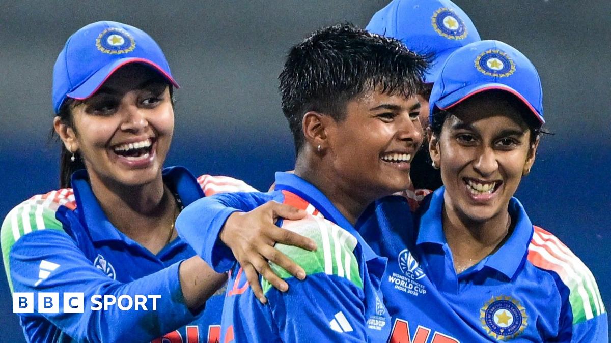 India beat Pakistan to go two out of two in Women's World Cup - BBC Sport