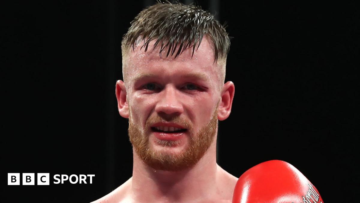 James Tennyson: Belfast boxer stopped in fifth by champion Tevin Farmer ...