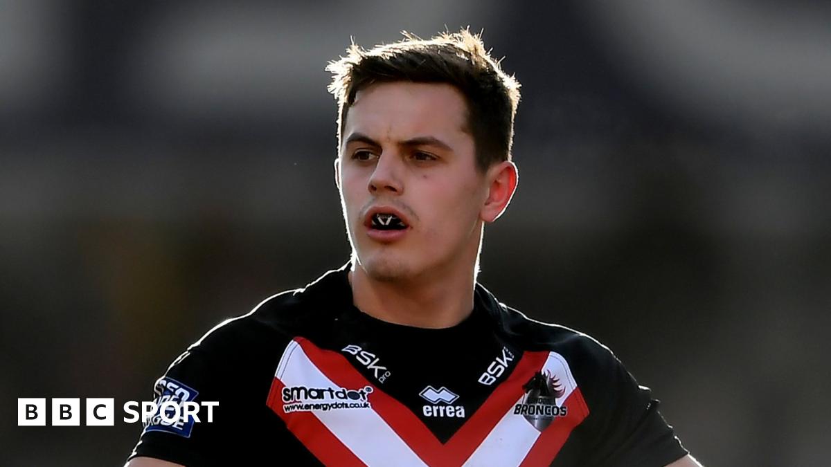 Alex Walker: London Broncos full-back signs new contract - BBC Sport