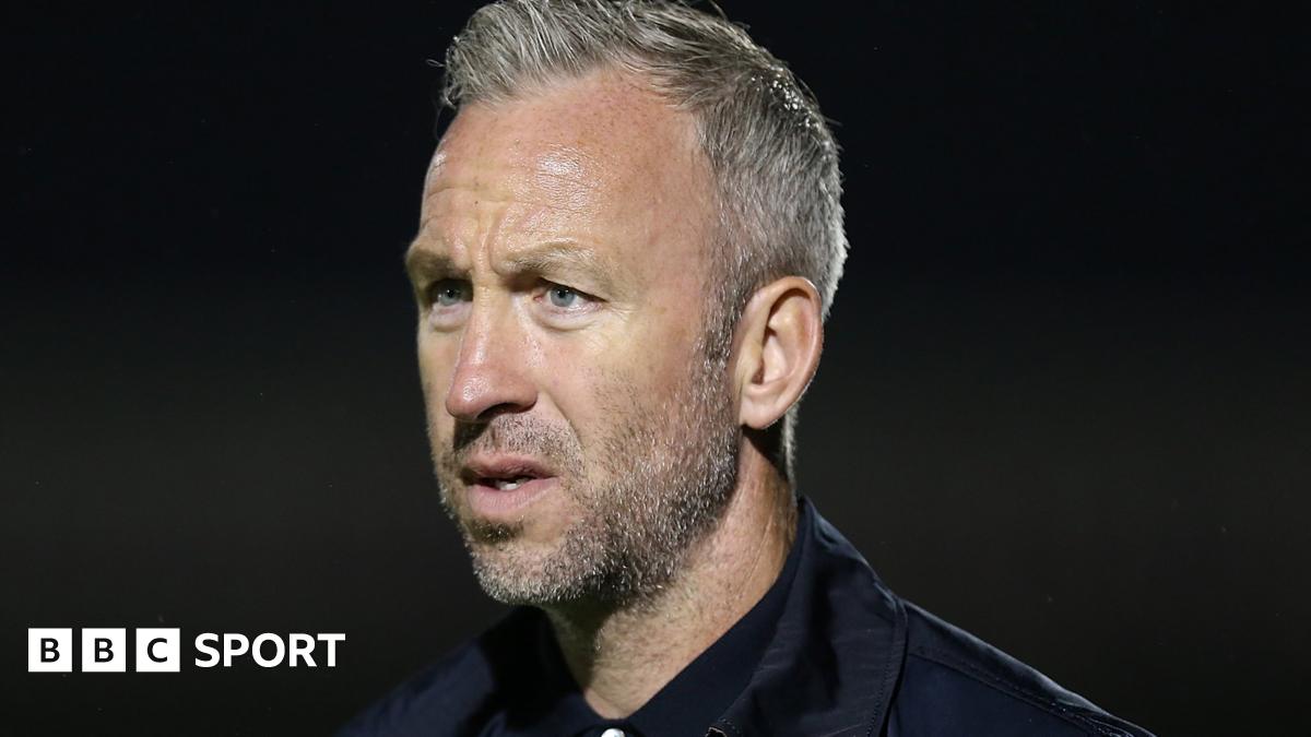 Shaun Derry: Cambridge United boss 'delighted' with Christmas results ...