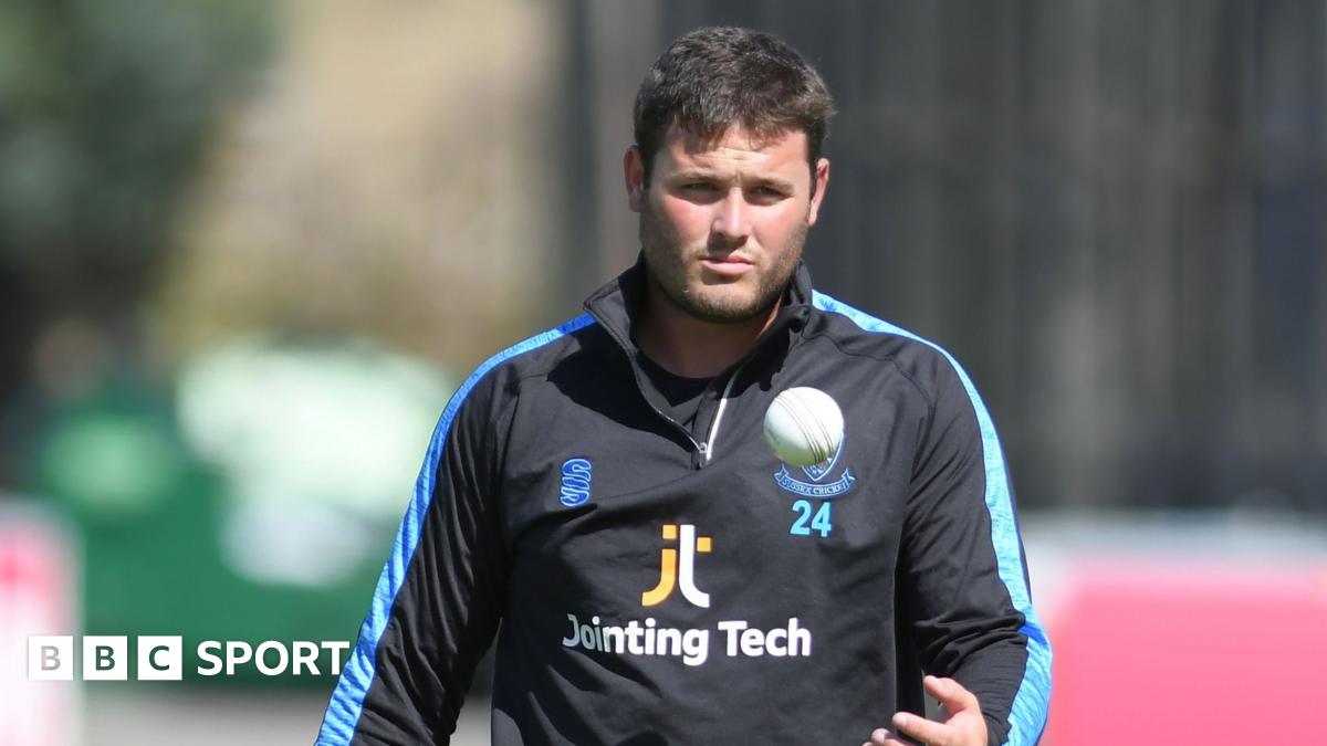 Aaron Thomason: All-rounder leaves Sussex - BBC Sport