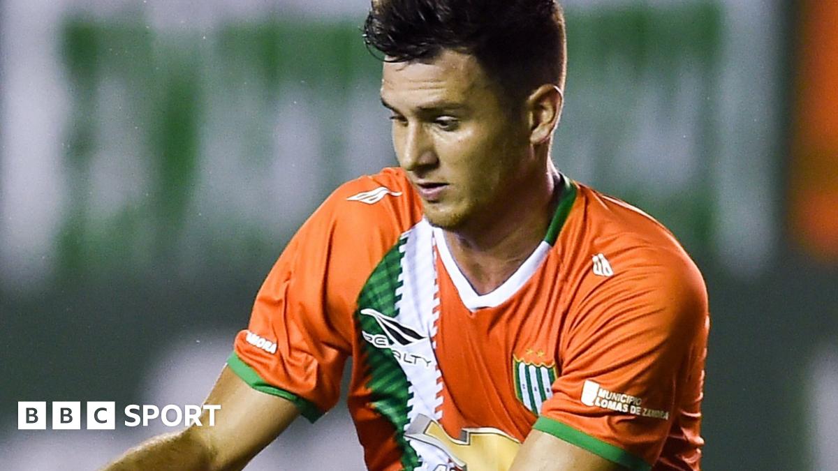 Dundee United: Adrian Sporle arrives on three-year deal - BBC Sport