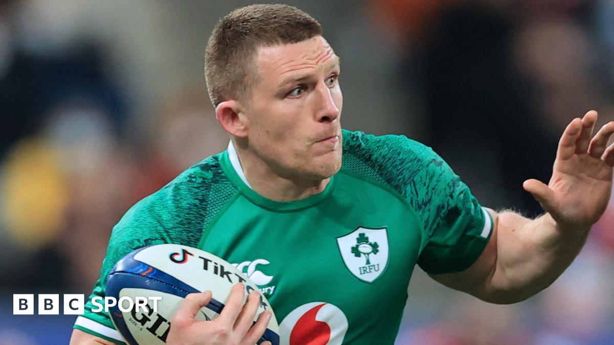 Andrew Conway: Ireland and Munster wing retires from rugby - BBC Sport