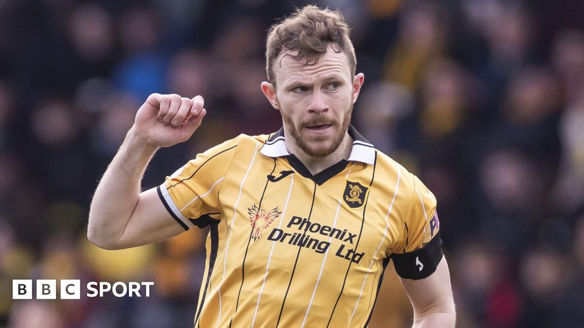 Aberdeen: Nicky Devlin to join from Livingston at end of season - BBC Sport
