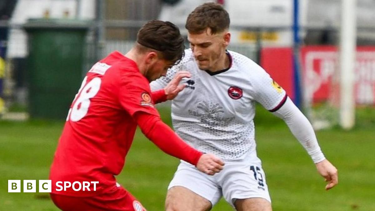 Truro City to play remaining home games at Gloucester City - BBC Sport