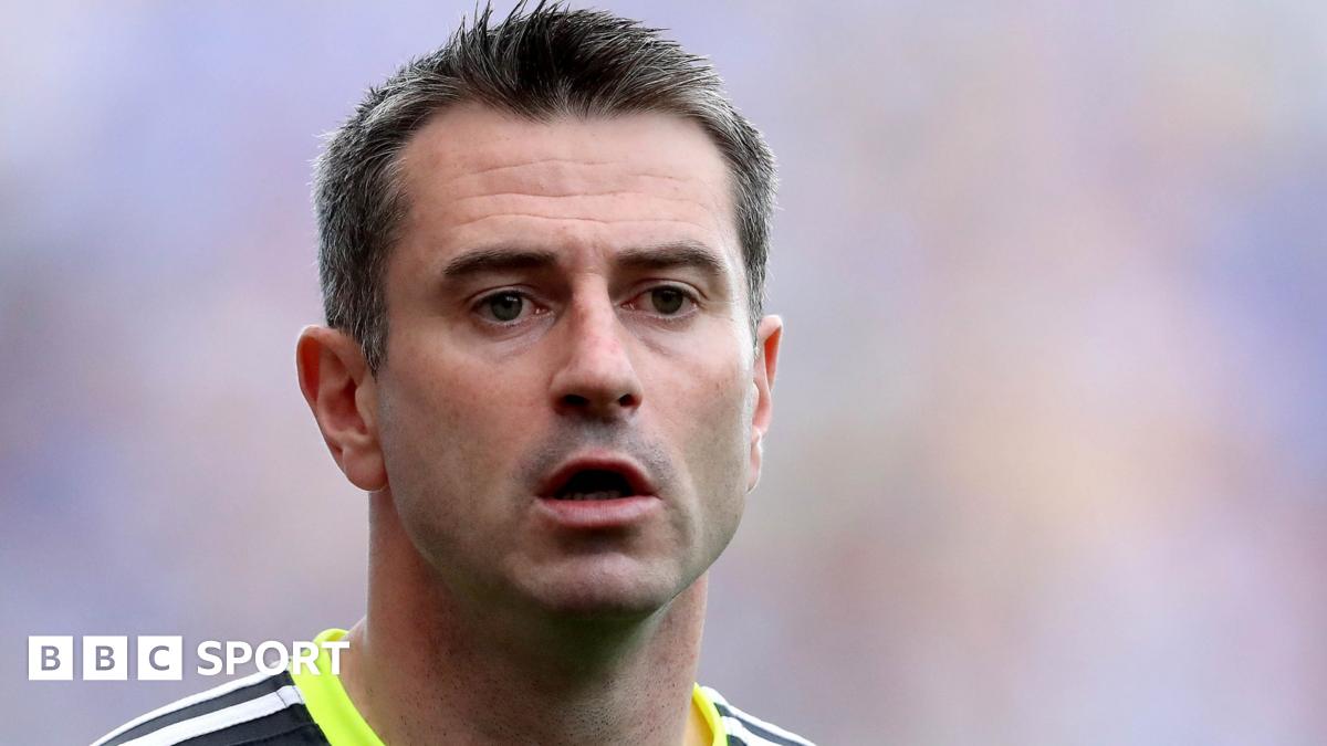 Rory Gallagher resigns as Donegal senior football manager - BBC Sport