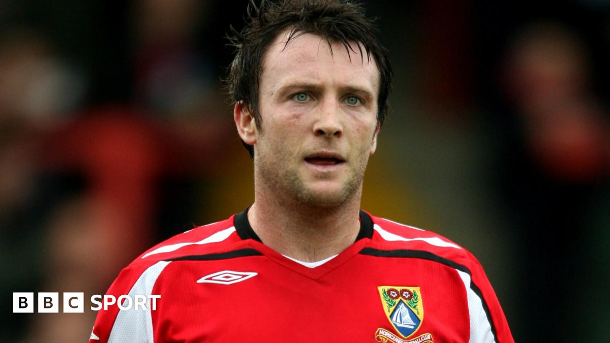 Garry Thompson: Morecambe re-sign forward after Wycombe exit - BBC Sport