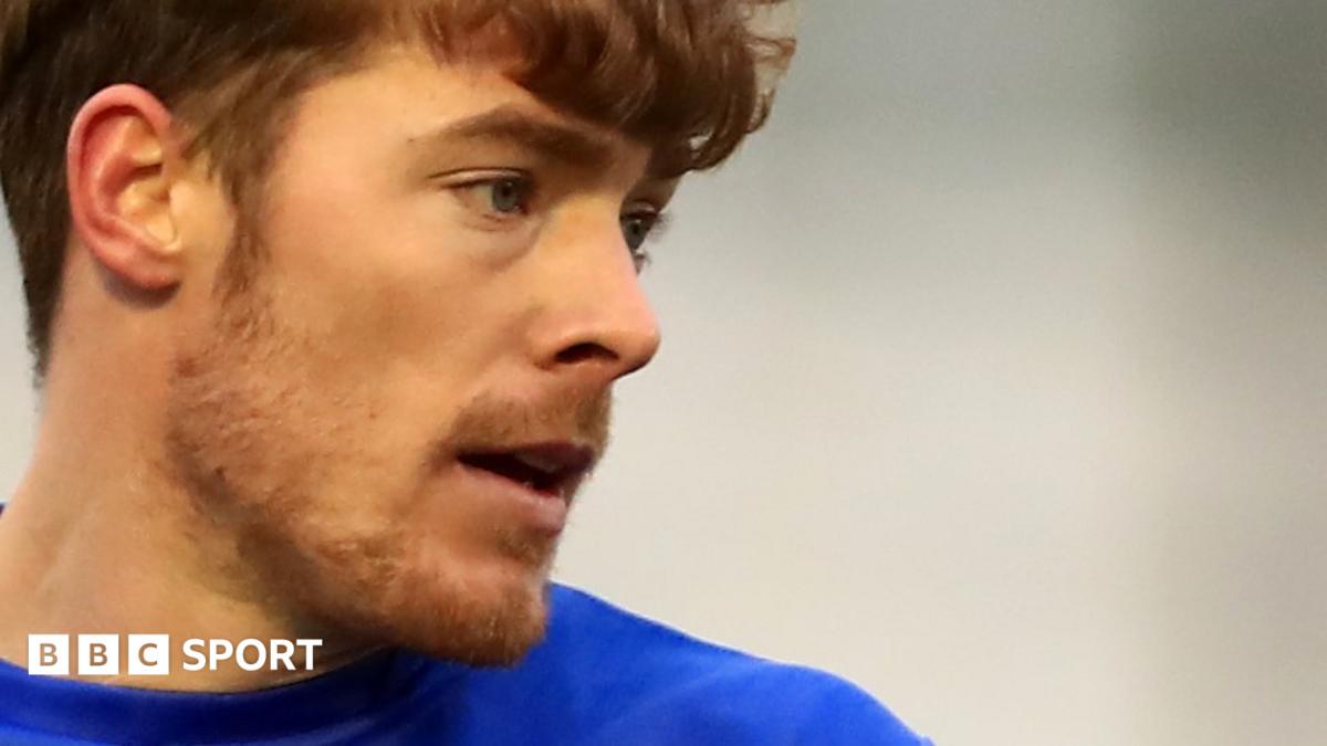 Barrow sign Luke James, Mike Jones and Tom Beadling - BBC Sport