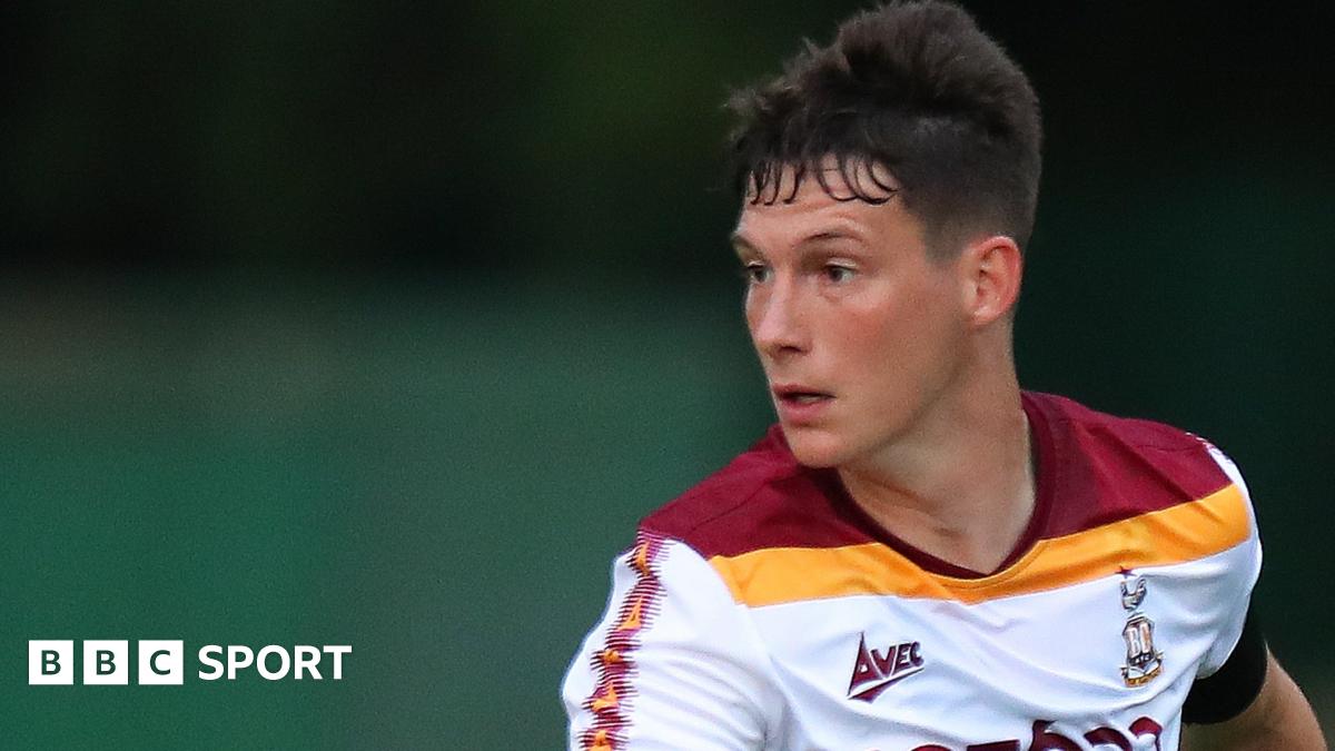 Matty Foulds: Bradford City defender signs new two-year deal - BBC Sport