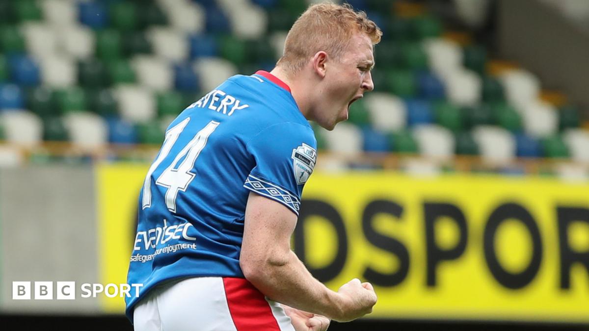 Irish Premiership: Shayne Lavery nets hat-trick as Linfield hammer ...