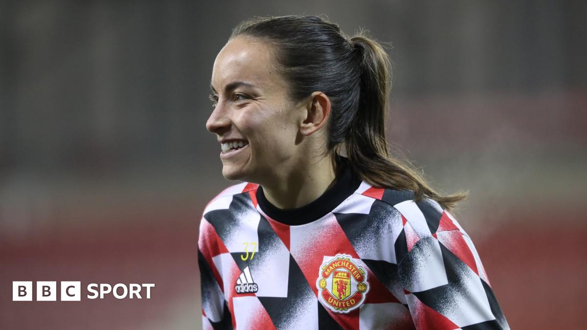 Lucy Staniforth: Aston Villa sign midfielder on 18-month deal - BBC Sport