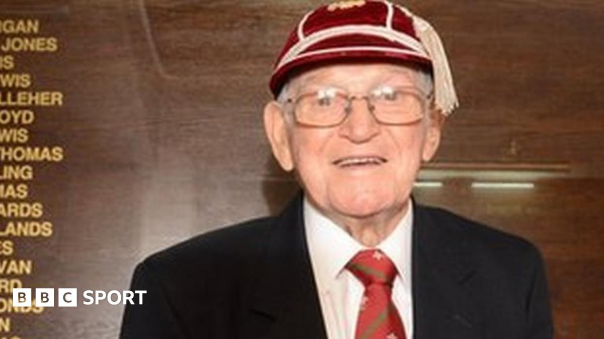 Ernie Lewis: Oldest WRU international referee dies, aged 91 - BBC Sport