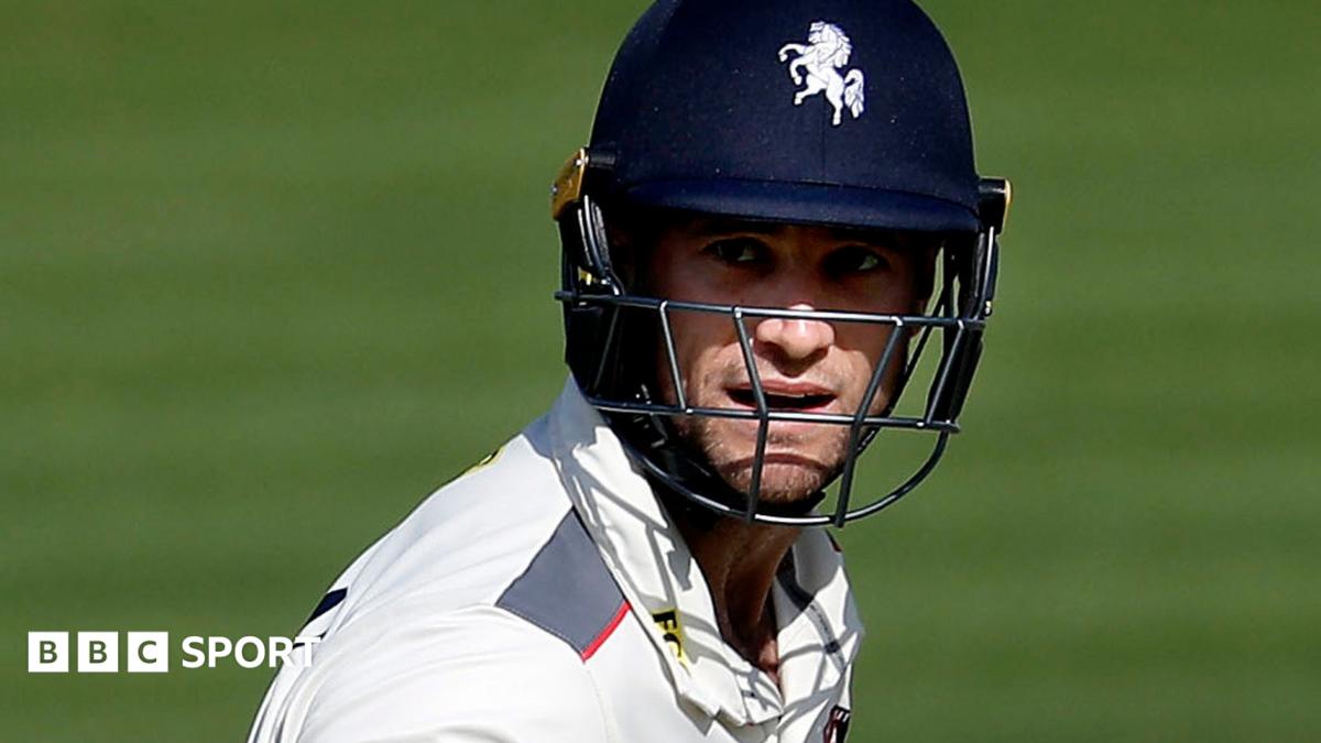 Sean Dickson: Durham sign opener from Kent - BBC Sport
