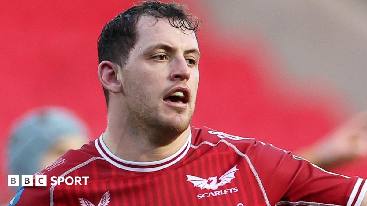 Ryan Elias: Wales hooker hits 150 not out for Scarlets - BBC Sport