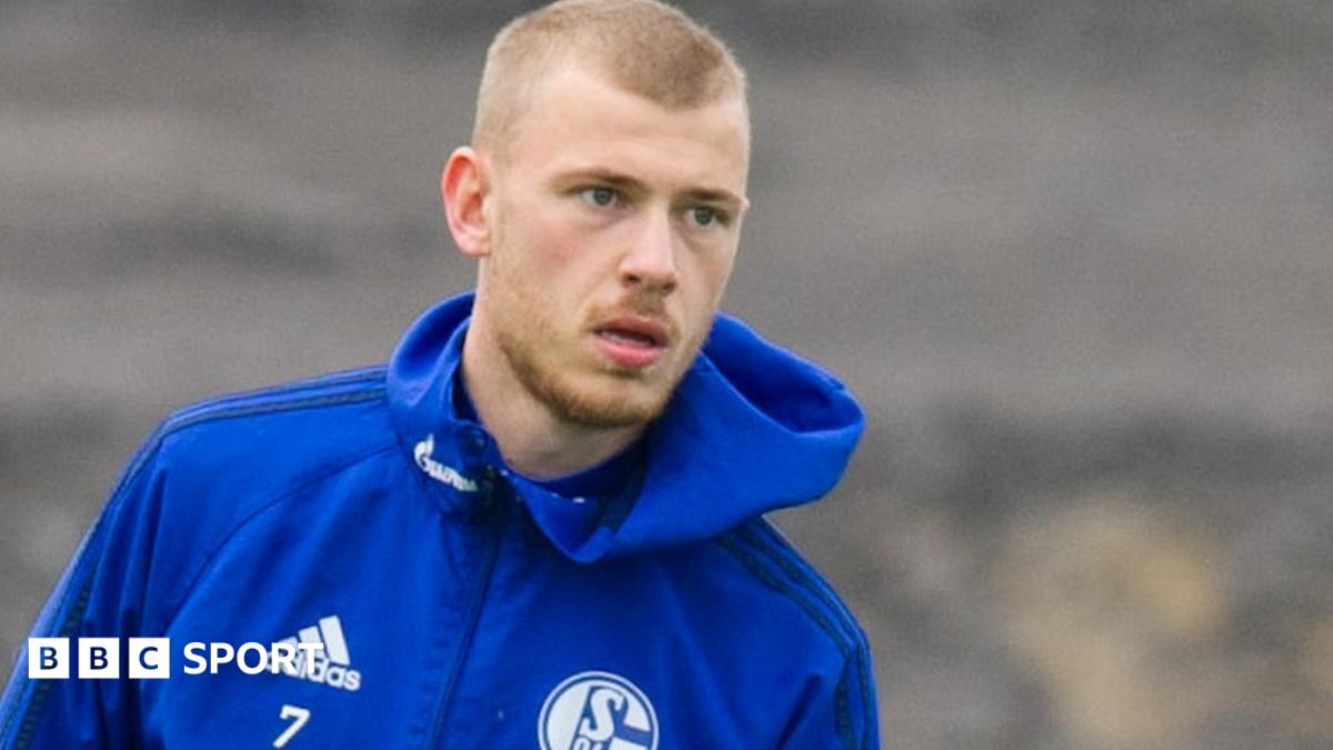 Max Meyer: Crystal Palace sign Germany midfielder from Schalke - BBC Sport