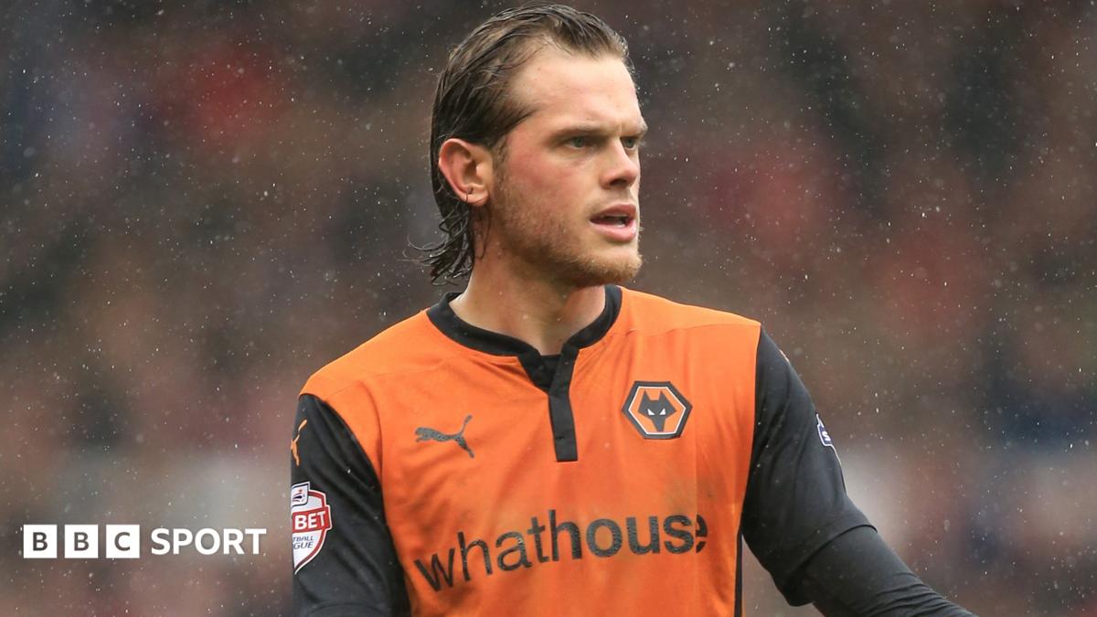 Richard Stearman: Fulham sign Wolves defender - BBC Sport