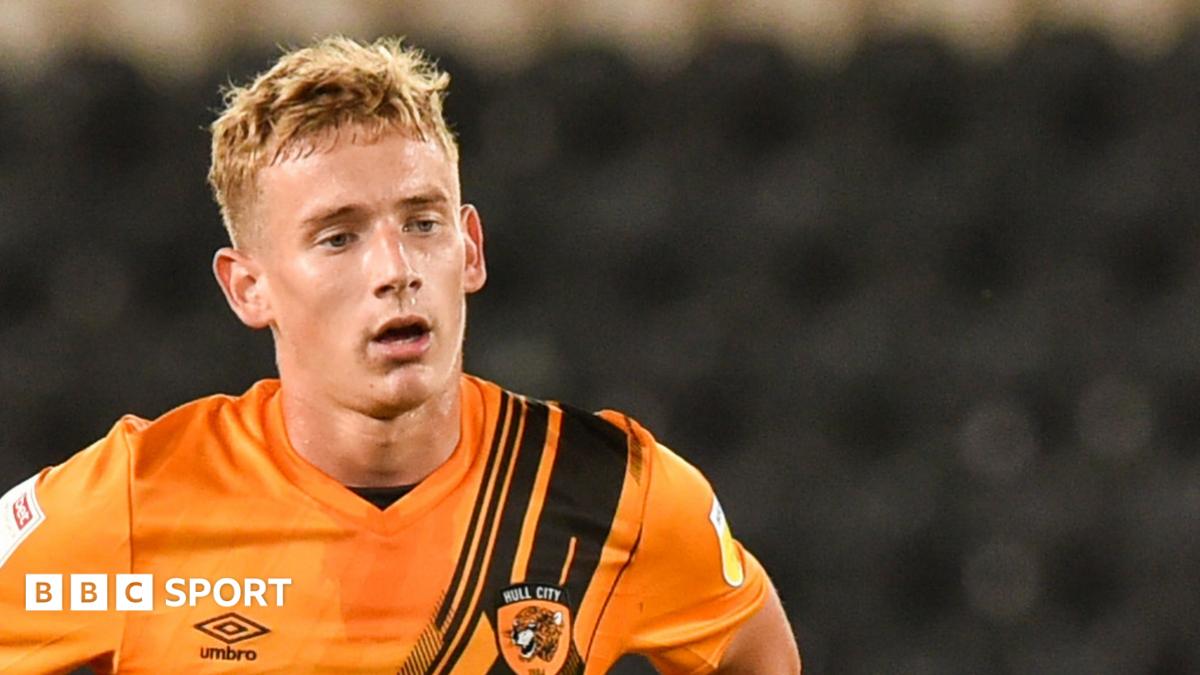 Harry Wood: Scunthorpe United sign midfielder on loan from Hull City ...