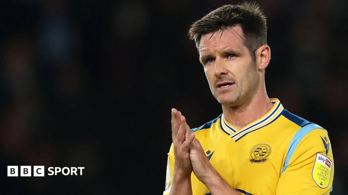 Scott Dann: Reading defender signs new deal to stay with Royals until ...