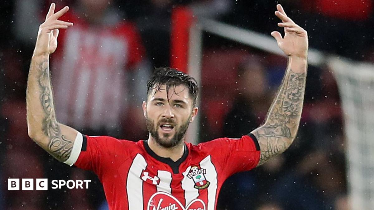 Southampton 3-2 Arsenal: Austin winner ends Arsenal's unbeaten run ...