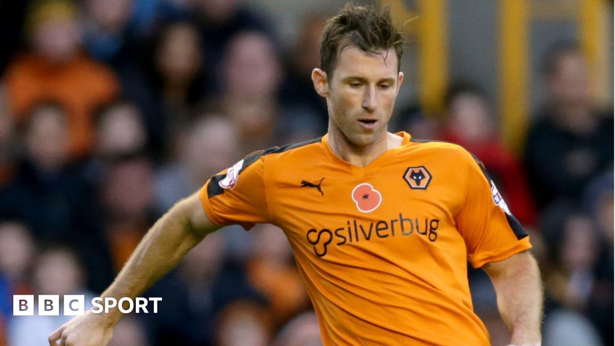 Mike Williamson: Newcastle defender extends Wolves loan - BBC Sport