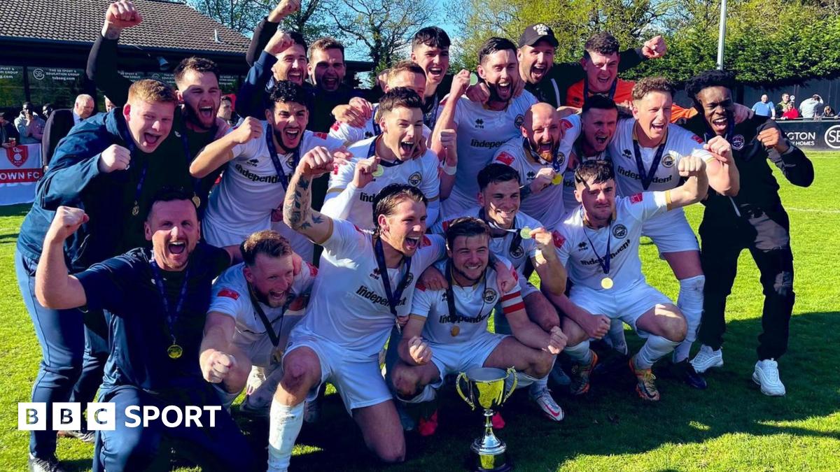 Truro City: Connor Riley-Lowe's late goal earns promotion - BBC Sport
