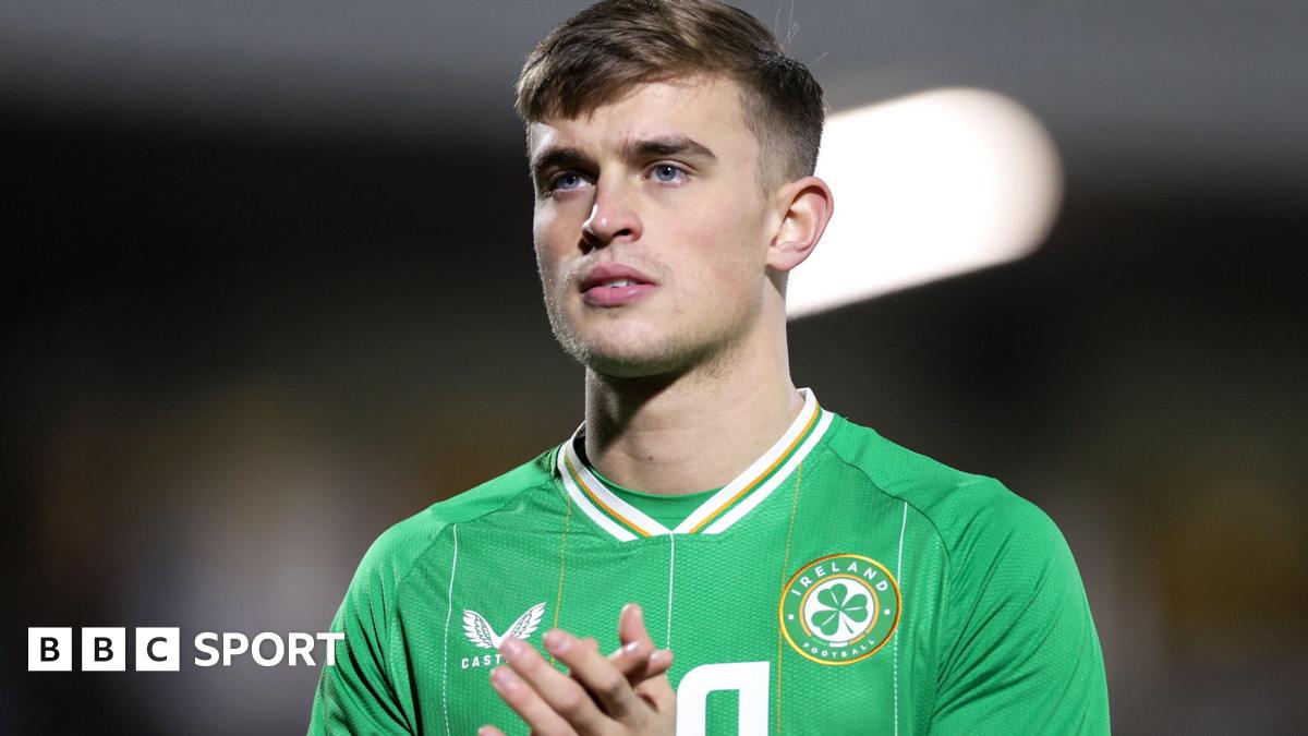 Adam Murphy: Bristol City sign Republic of Ireland Under-21 midfielder ...