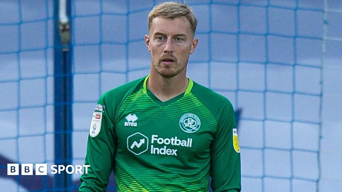 Joe Lumley: Gillingham sign QPR goalkeeper on emergency loan - BBC Sport