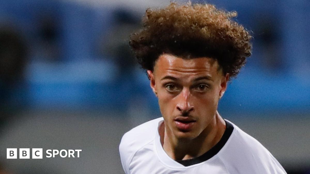 Ethan Ampadu: Leeds United sign Wales international from Chelsea - BBC ...