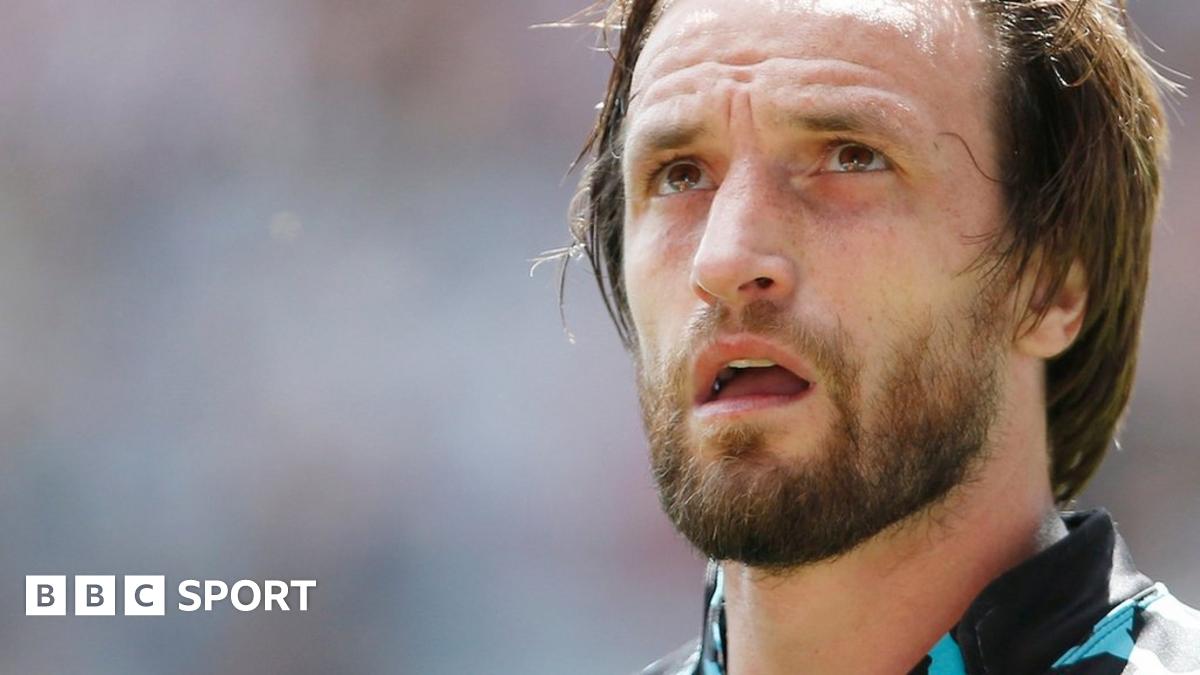 Joe Mellor: Salford Red Devils sign Leigh Leopards half-back on two ...